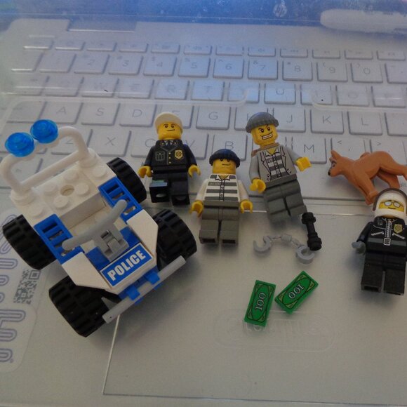 Lego | Toys | Lego City Town 7279 Police Minifigure Collection Set ...